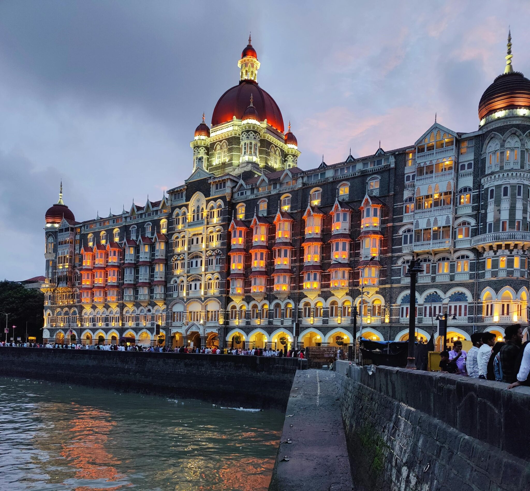 Mumbai Darshan Bus | One Day Mumbai Sightseeing & Tour Packages